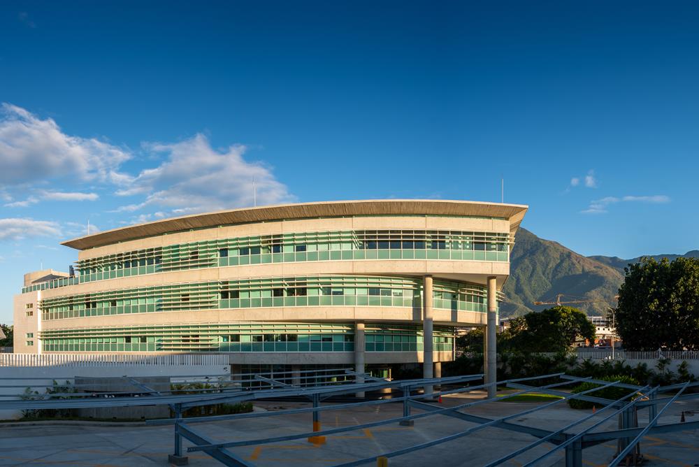 Edificio Laboratorios Megalabs – Arquitectura Panamericana BAQ 2022